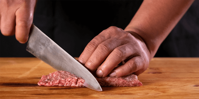 How to cut yakiniku meat | The Ultimate Yakiniku Guide